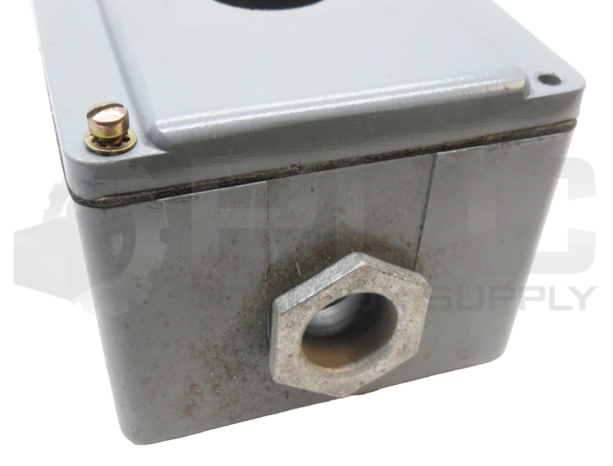 ALLEN BRADLEY 800T-1TZ /T PUSH BUTTON ENCLOSURE - PLC Toolbox Supply