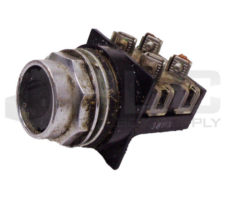 GENERAL ELECTRIC TWO POSITION PUSH BUTTON CR104PTY211 WITH ONE CR104P ...