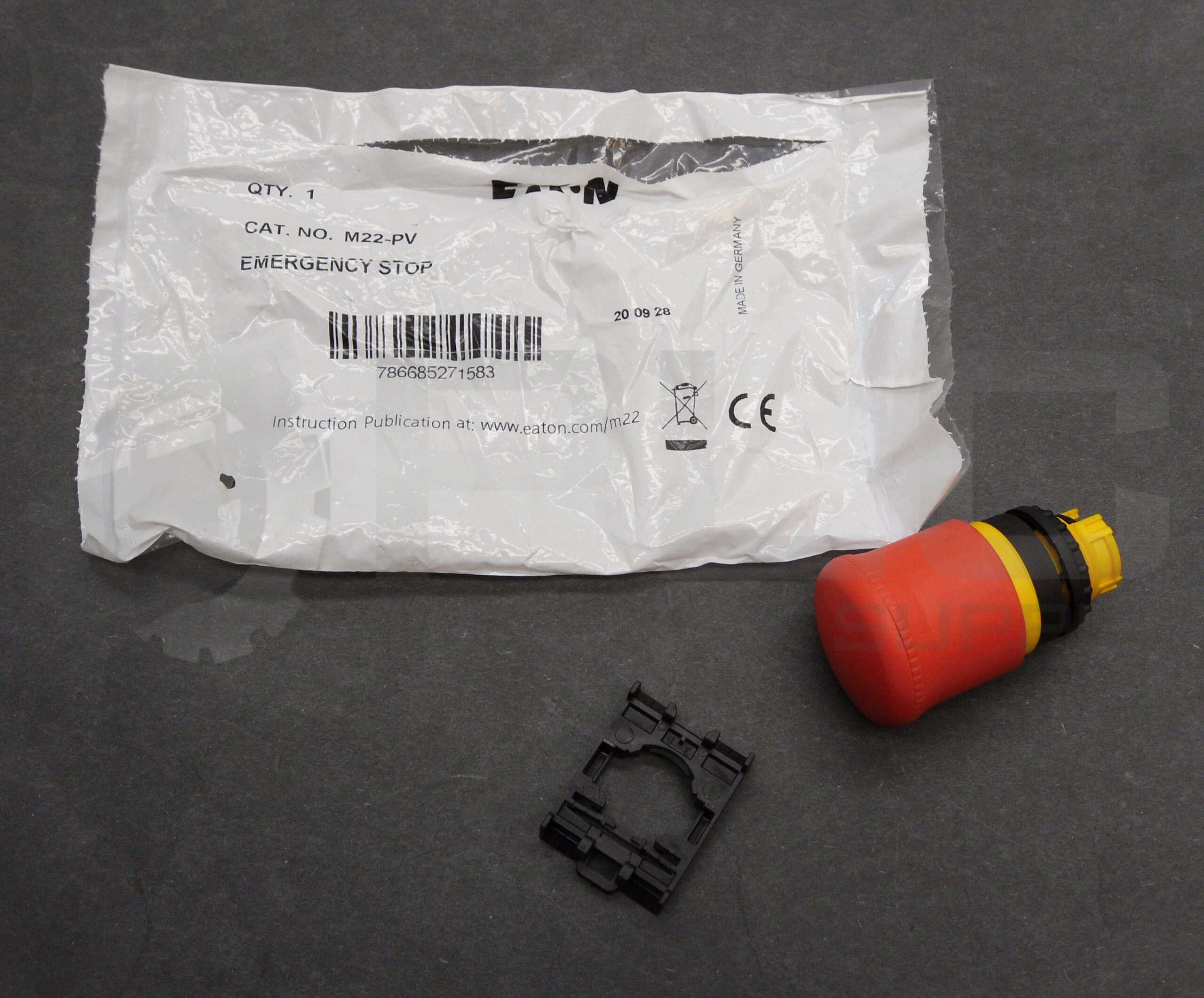 LOT OF 3 NEW EATON M22-PV EMERGENCY STOP BUTTON - PLC Toolbox Supply