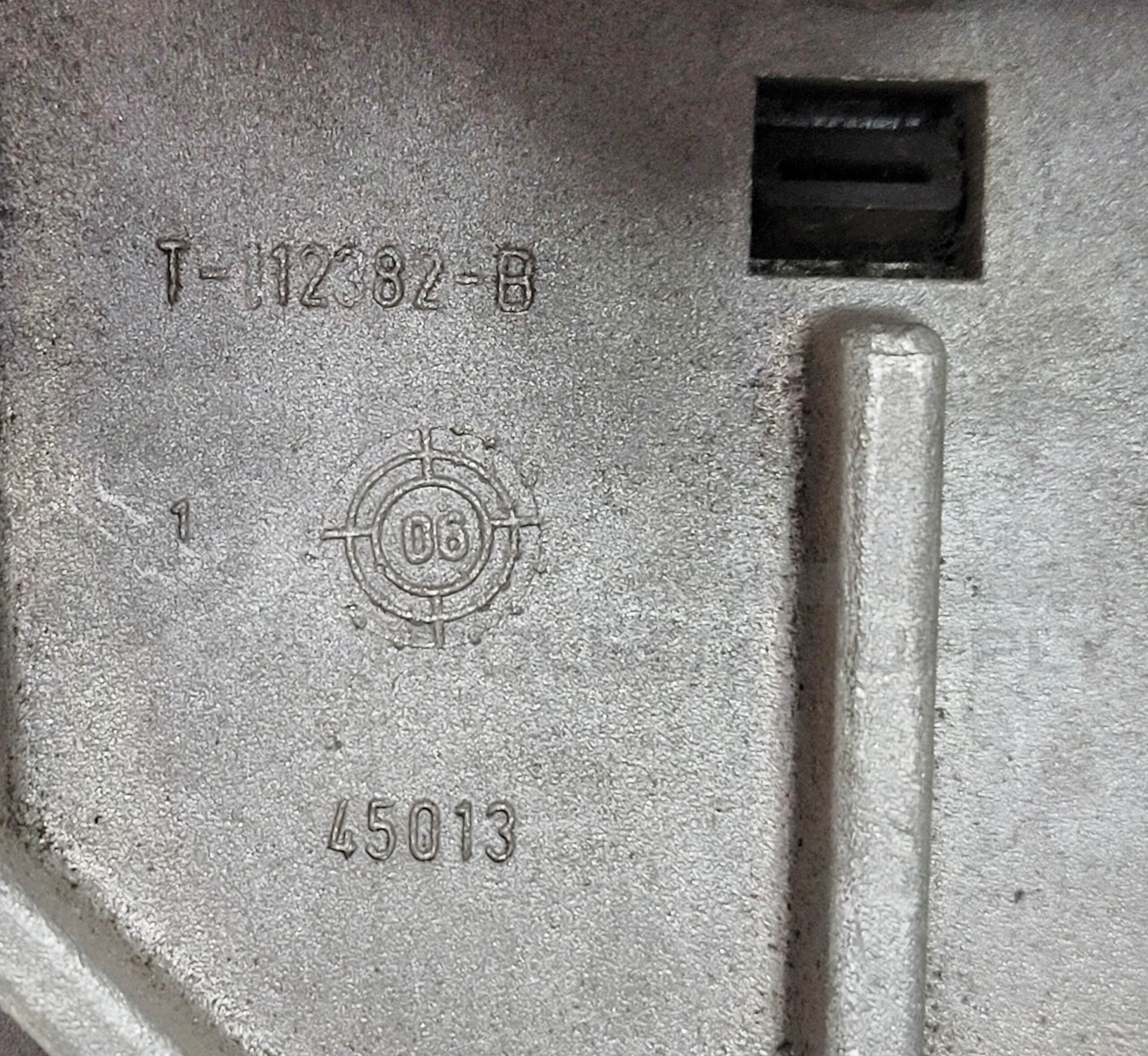 T-5005182-A BRAKE VALVE W/ T-112382-B MOUNT PLATE W/ PEDAL - PLC ...