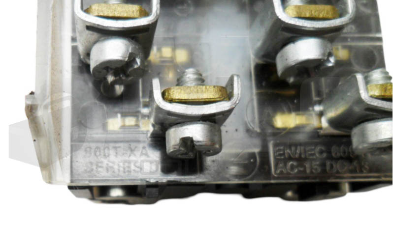 NEW ALLEN BRADLEY 800T-J91 /T SELECTOR SWITCH W/ 800T-XA /D CONTACT ...