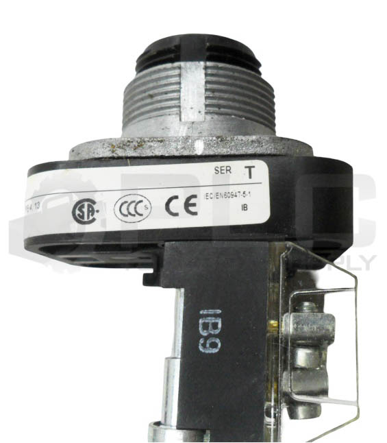 ALLEN BRADLEY 800T-FX6A1 T PUSH BUTTON W/ 800T-XA1 /E CONTACT BLOCK *READ* - PLC Toolbox Supply