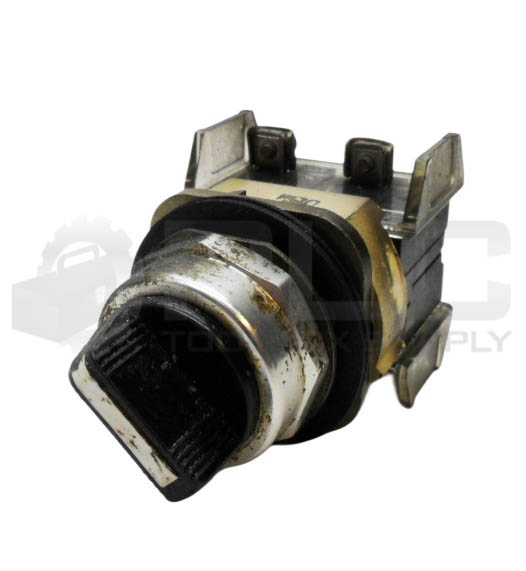 ALLEN BRADLEY 800T-H2 /T SELECTOR SWITCH W/ 800T-XD1 /D W/ 800T-XD1 /C ...