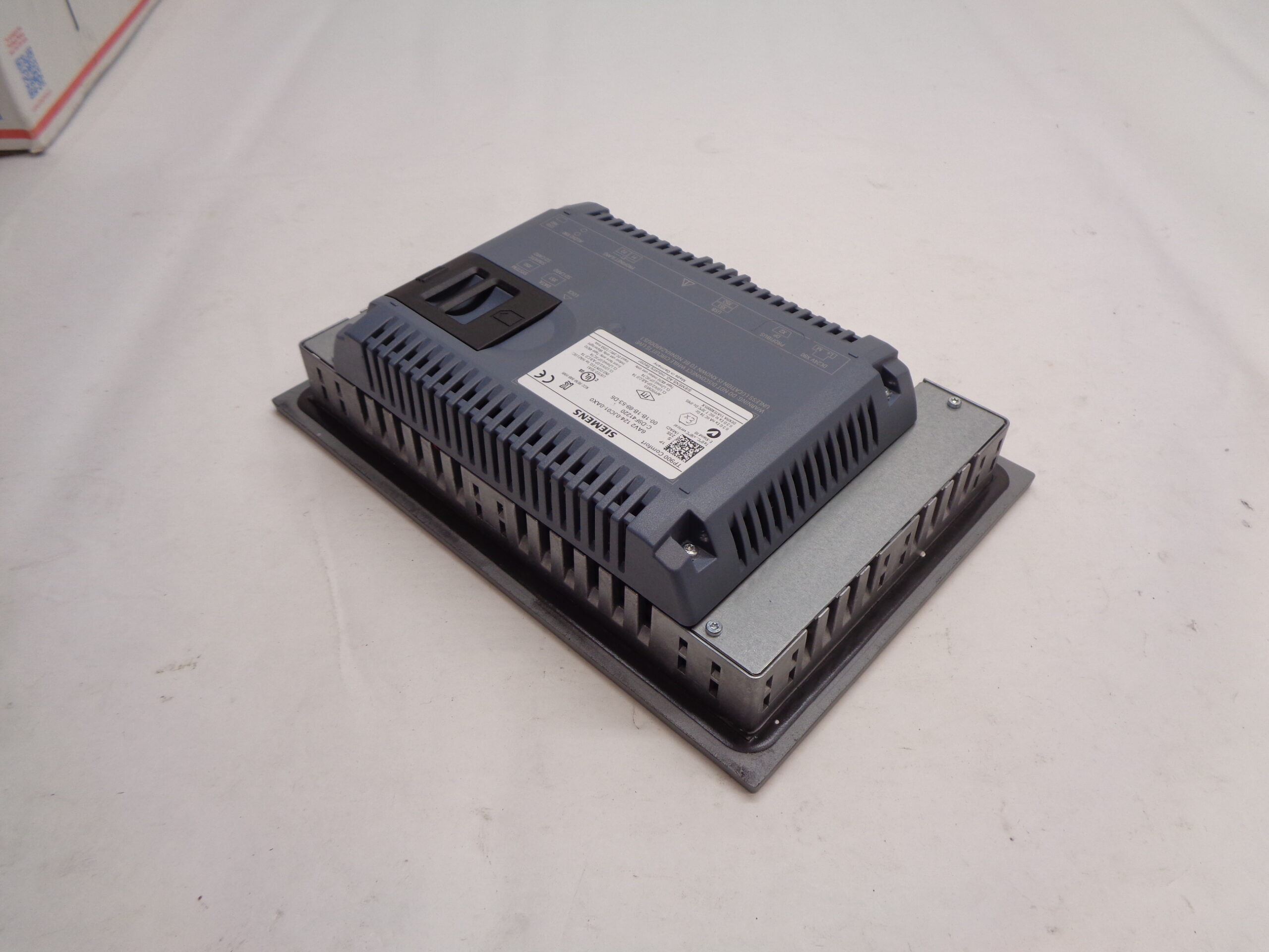 SIEMENS 6AV2 124-0JC01-0AX0 TP900 9″ TOUCH PANEL HMI W/ A5E02095382 *READ* - PLC Toolbox Supply