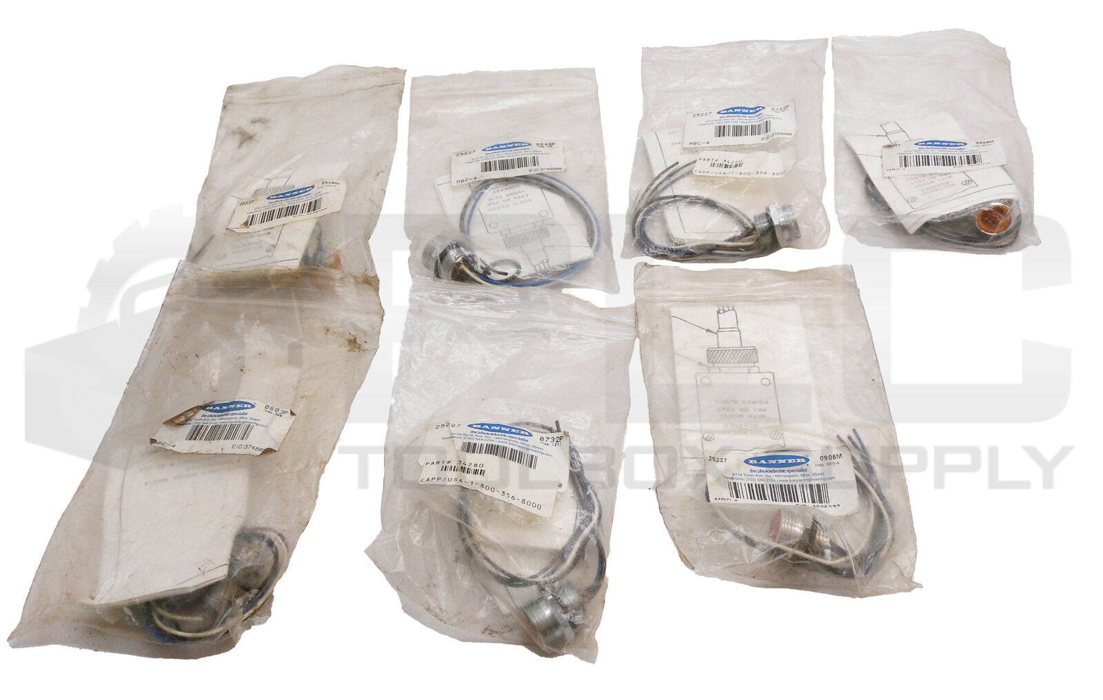 LOT OF 7 NEW BANNER 25227 4 PIN MALE STRAIGHT CONNECTORS MBC-4 *READ ...