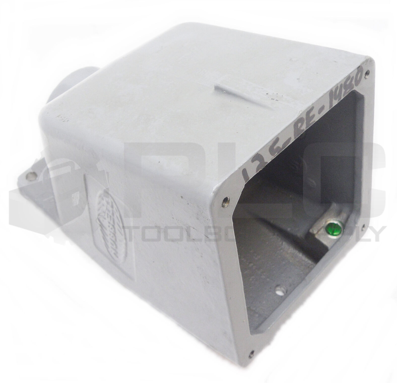 NEW HUBBELL 1311CM 1 1/4" CONDUIT BODY - PLC Toolbox Supply