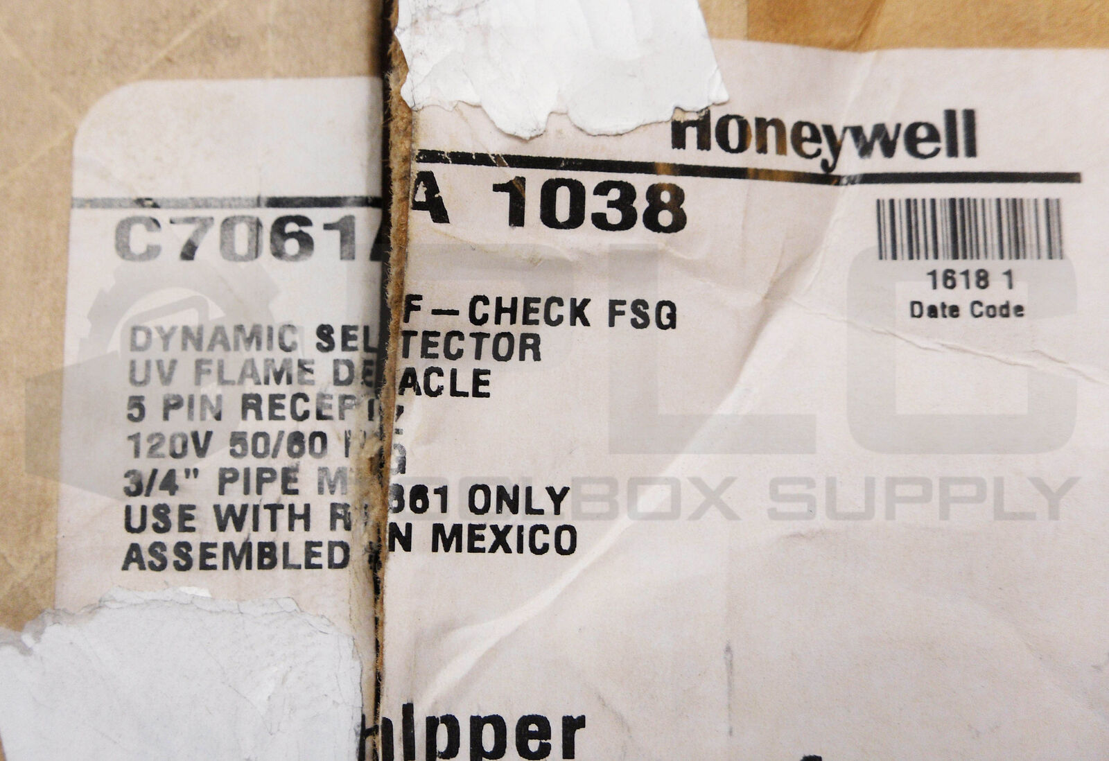 NEW HONEYWELL C7061A 1038 UV FLAME DETECTOR 5 PIN 120V 50/60HZ 3/4 ...