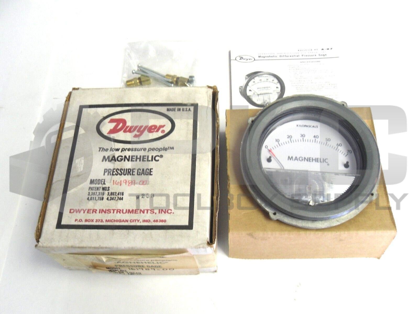 NEW DWYER 12-161989-00 PRESSURE GAUGE MAGNELIC 161989-00 - PLC Toolbox ...